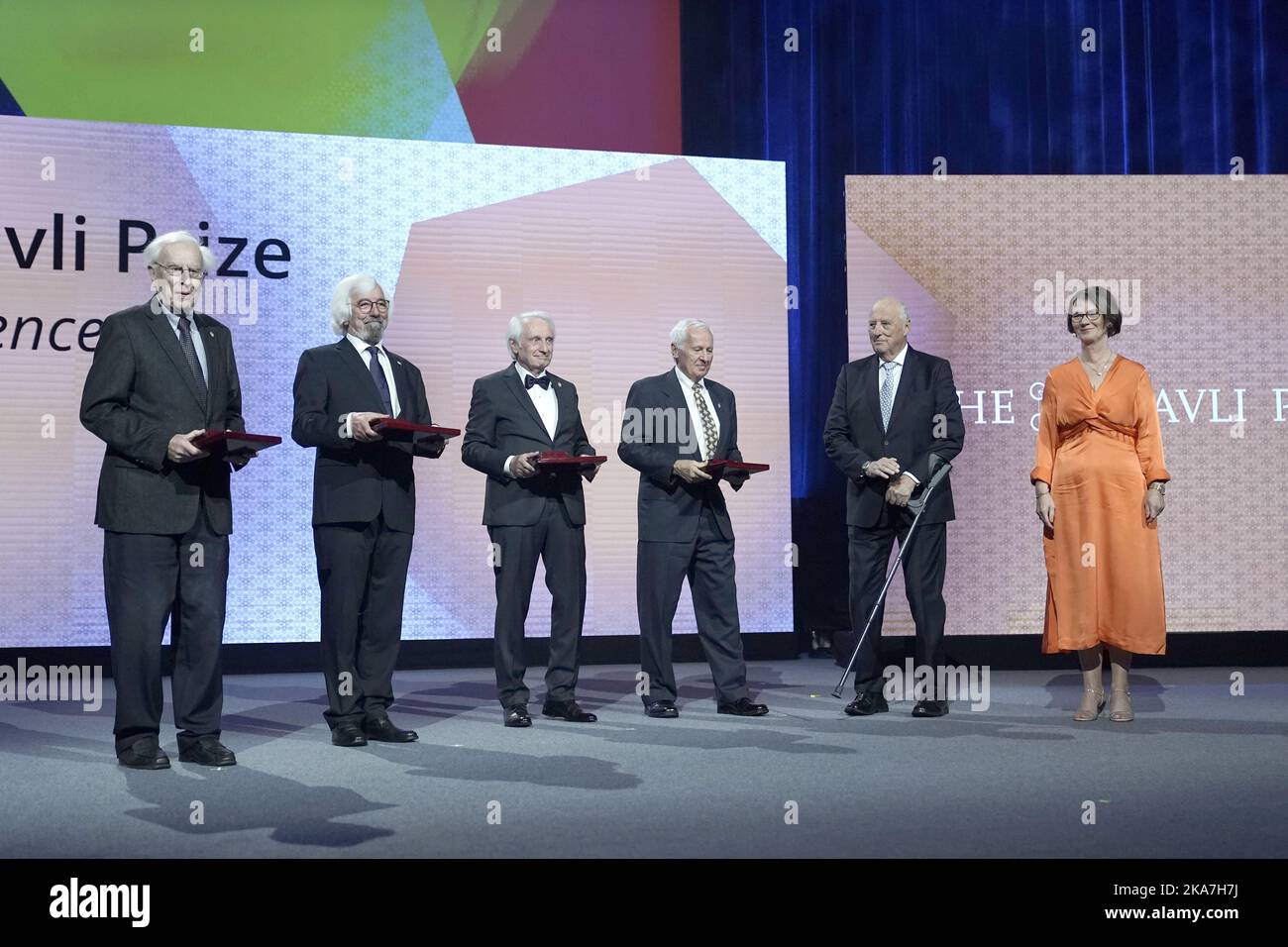 Oslo, Norvège 20220906. Le roi Harald remet le Kavlipris à Harald Rose ...