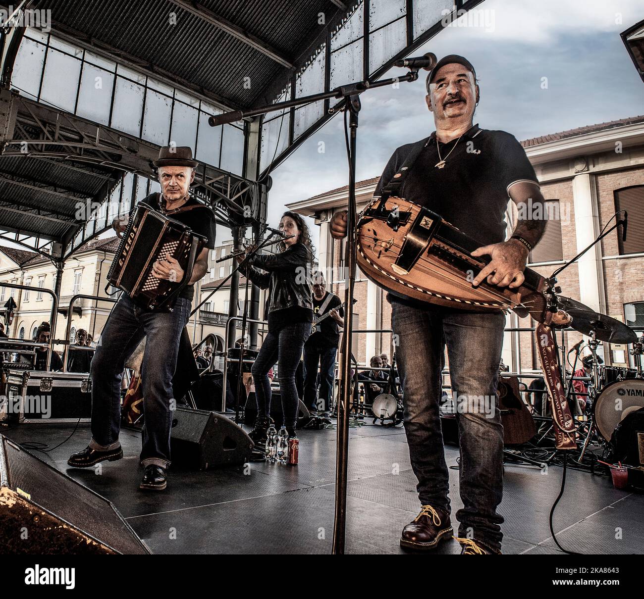 Musique occitane uvernada 2022 Banque de photographies et d’images à ...