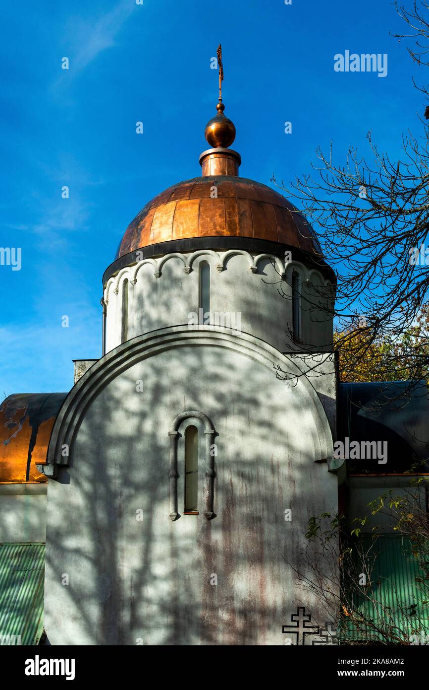 Cantal. Monastère orthodoxe Znamenie, Marcenat, plateau de Cezallier ...