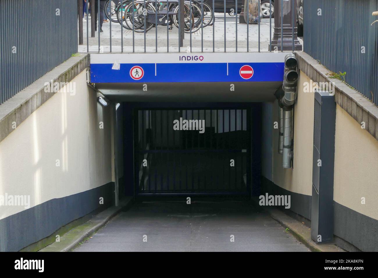 Paris parking indigo Banque de photographies et d’images à haute ...