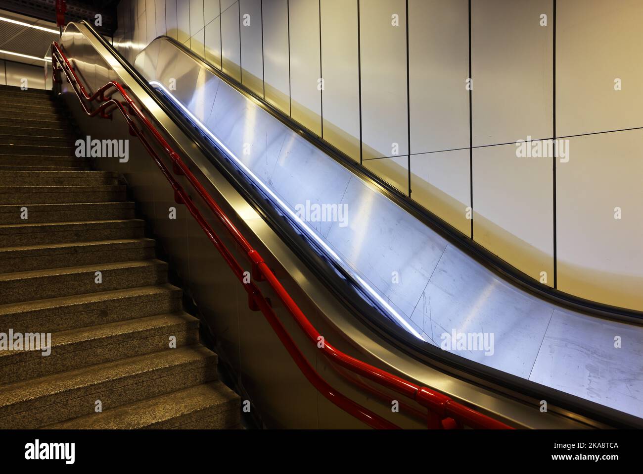 U Bahn, U Bahnstation, Verkehr, Wien Metro, Wien Subway, Wien U Bahn ...