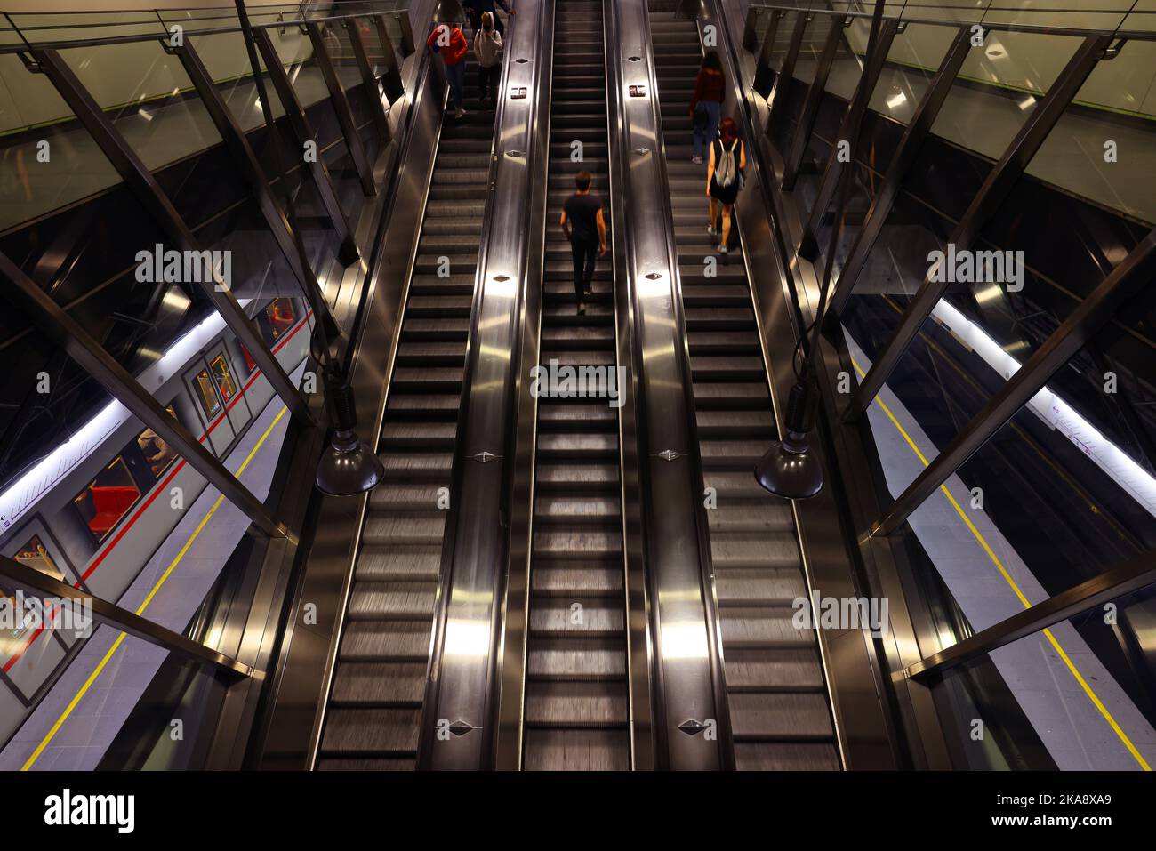 U Bahn, U Bahnstation, Verkehr, Wien Metro, Wien Subway, Wien U Bahn ...