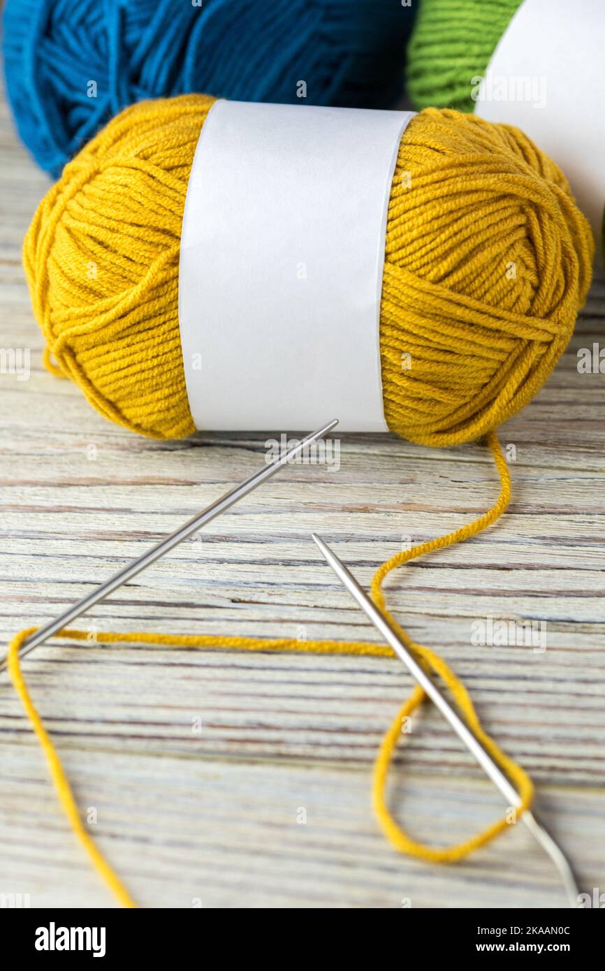 Fils multicolores pour tricoter, sélection de fils de laine colorés ...