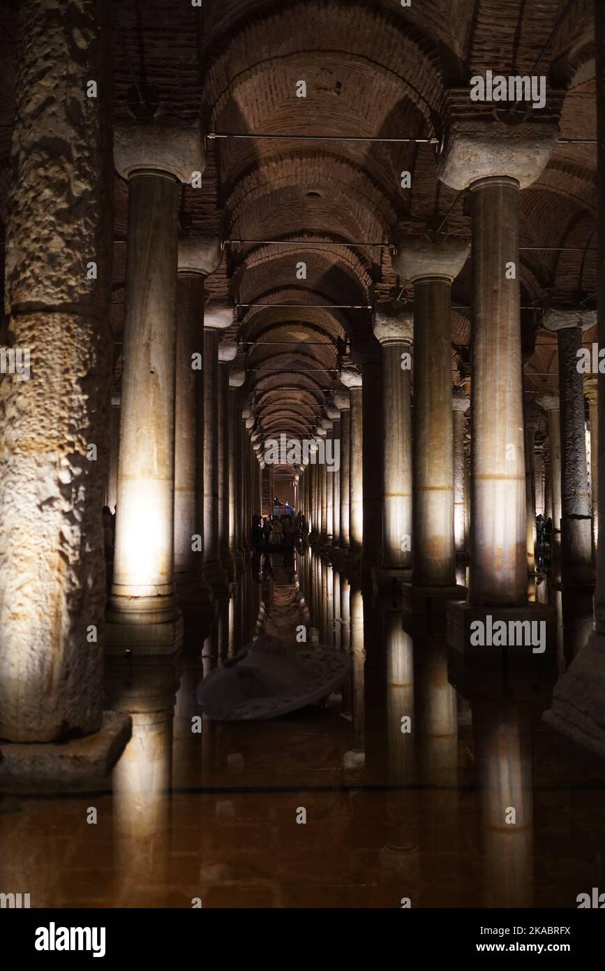 ISTANBUL, TURKIYE - 11 SEPTEMBRE 2022 : intérieur de la Citerne ...
