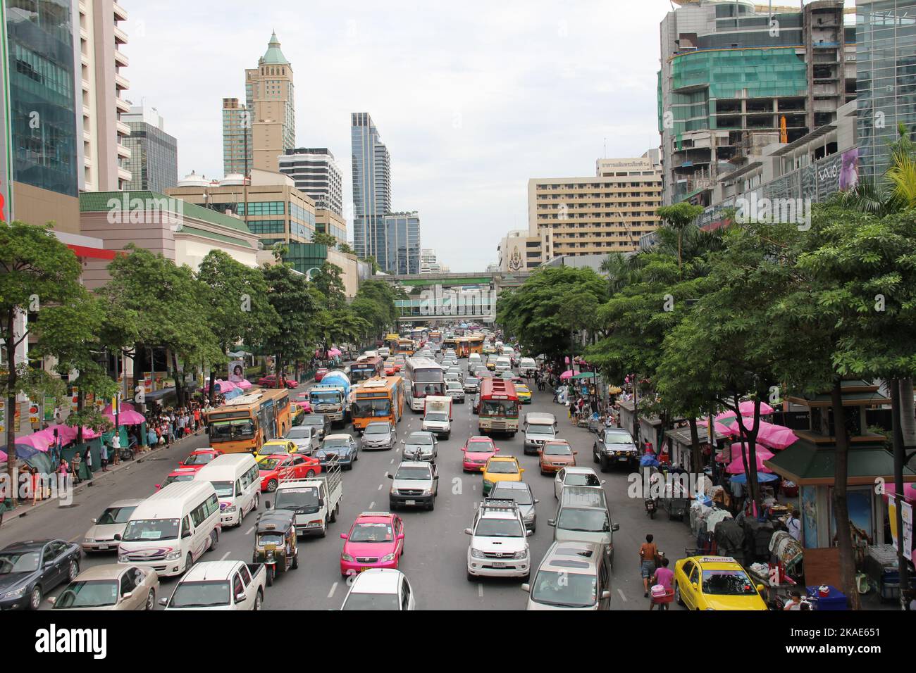 Embouteillage de sukhumvit Banque de photographies et d’images à haute ...