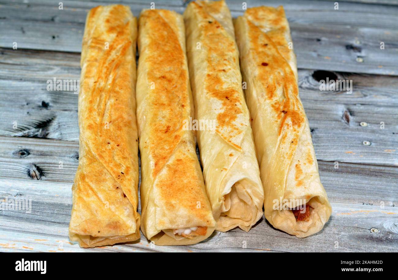 Cuisine syrienne de recette fond, poulet shawerma ou châtarma tortilla ...