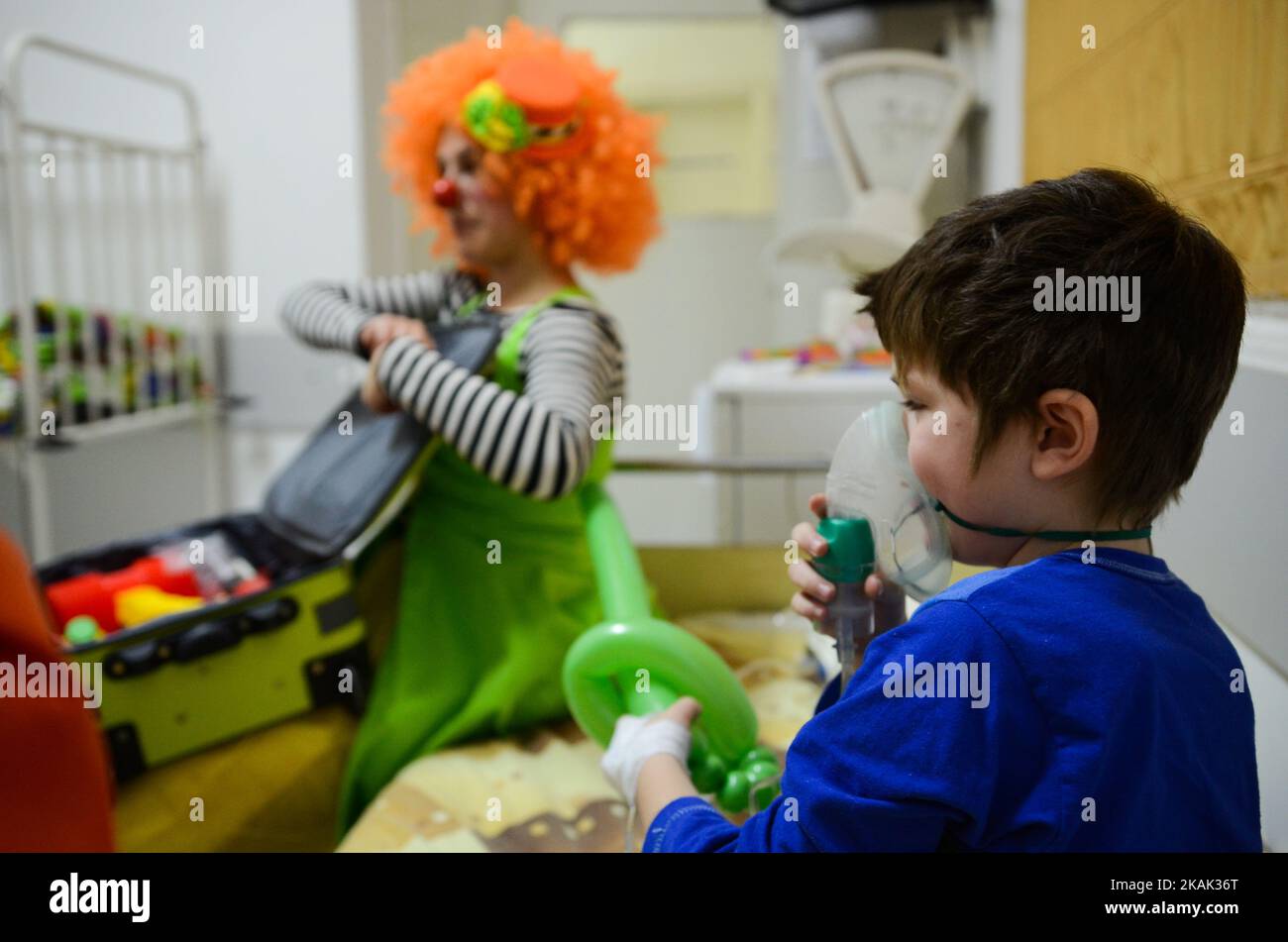 Le docteur Cuckoo et le Dr Pipi Iva Lapatova et Yanita Kirova se ...