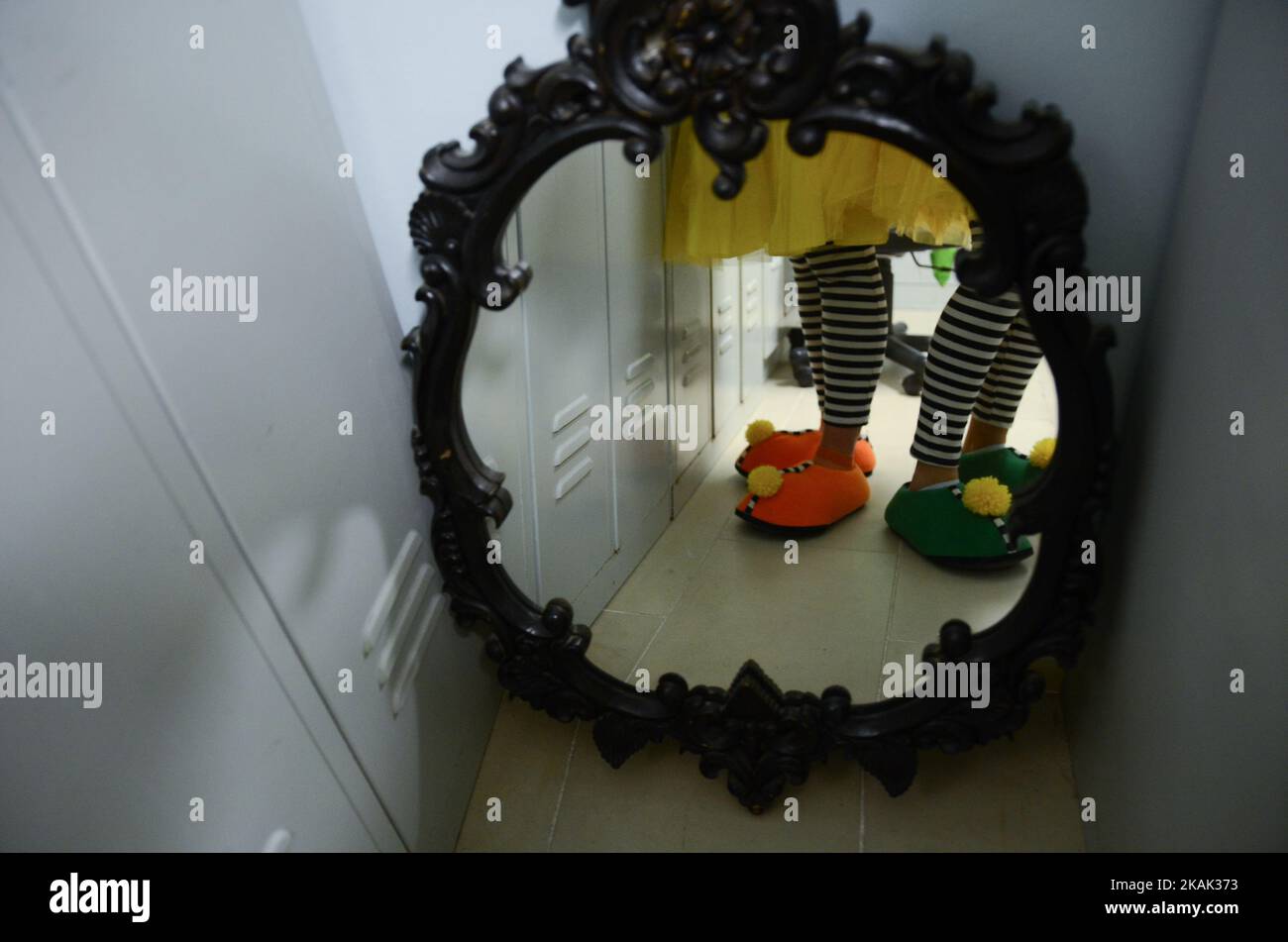 Le docteur Cuckoo et le Dr Pipi Iva Lapatova et Yanita Kirova se ...