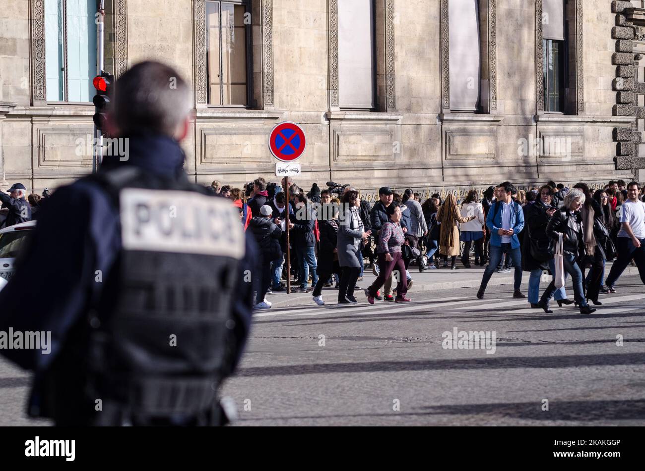 Opération sentinelle paris Banque de photographies et d’images à haute ...
