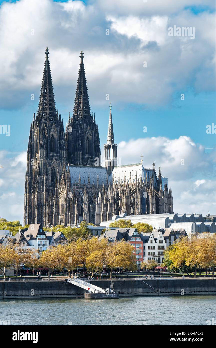 Destination touristique cologne Banque de photographies et d’images à ...