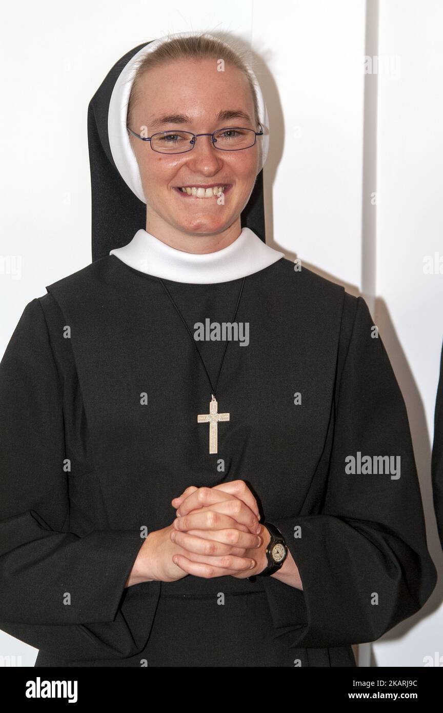 Authentique nonne Banque de photographies et d’images à haute ...