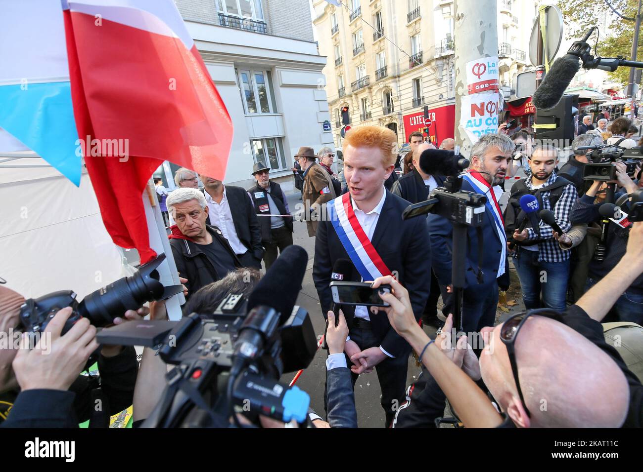 Français la France Insoumise (LFI) les membres du parti de gauche du ...