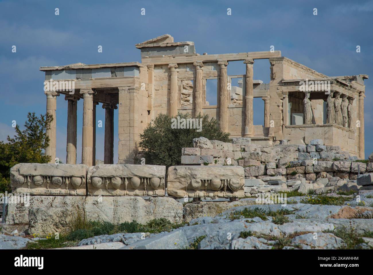 L'ancienne colline de l'Acropole, y compris le Parthénon connu dans le ...