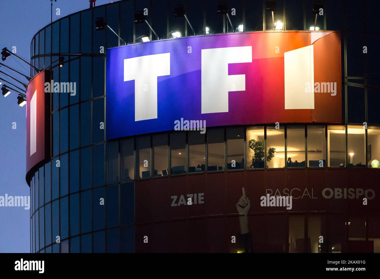 Tf1 les series Banque de photographies et d’images à haute résolution ...