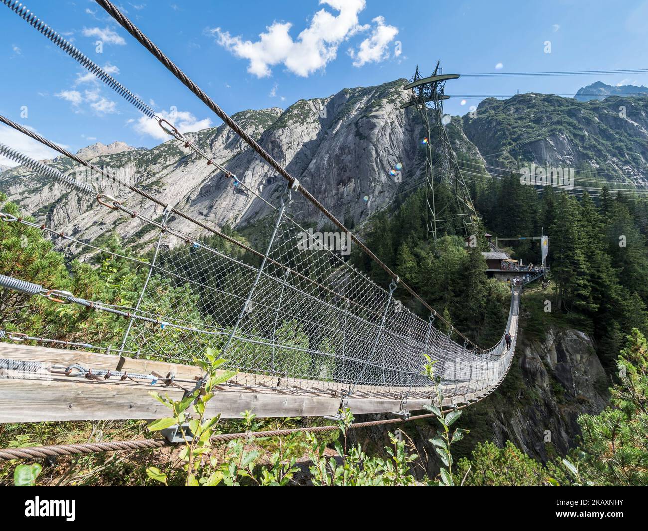 Pont suspendu Handek au-dessus de la gorge handek, reliant l'hôtel ...