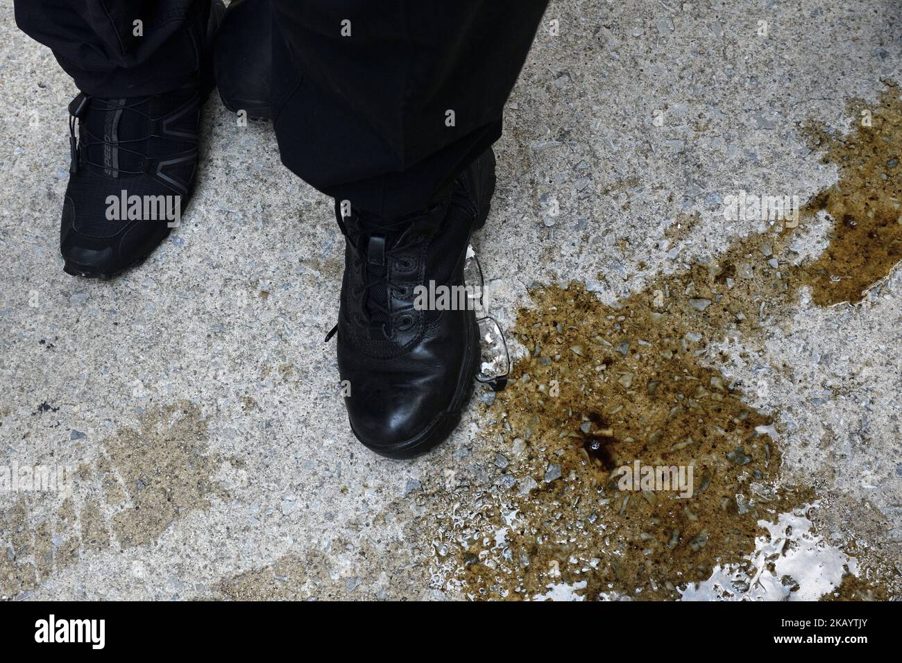écrasé par les pieds Banque de photographies et d’images à haute ...