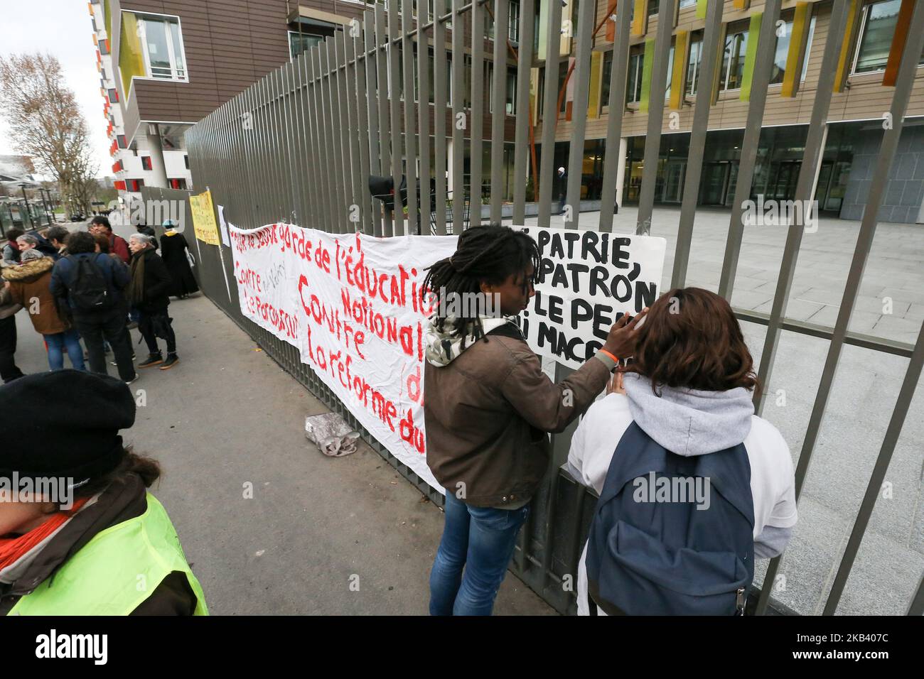 Pas de macron Banque de photographies et d’images à haute résolution - Alamy