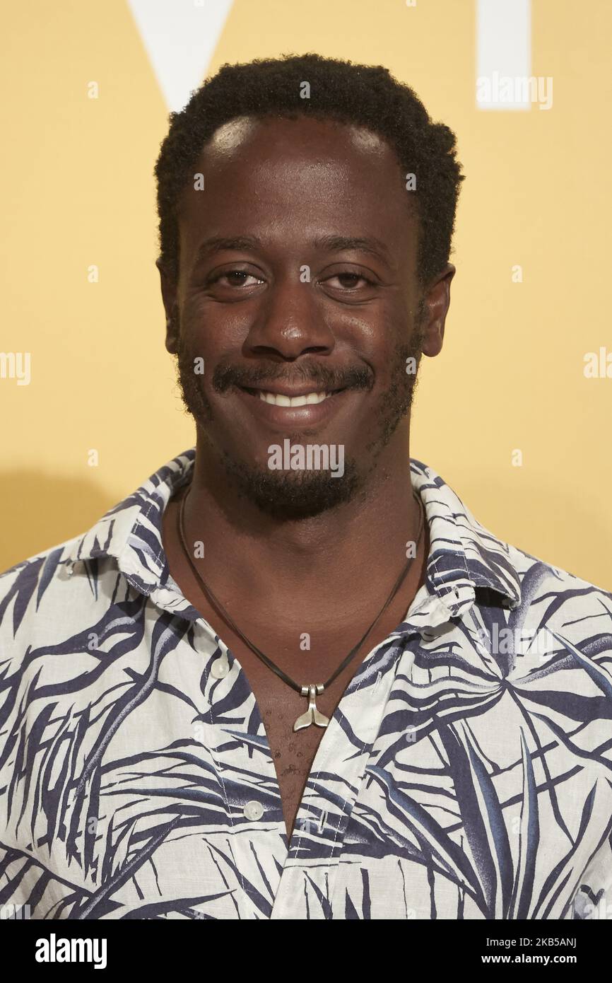 Vivir dos veces premiere Banque de photographies et d’images à haute ...