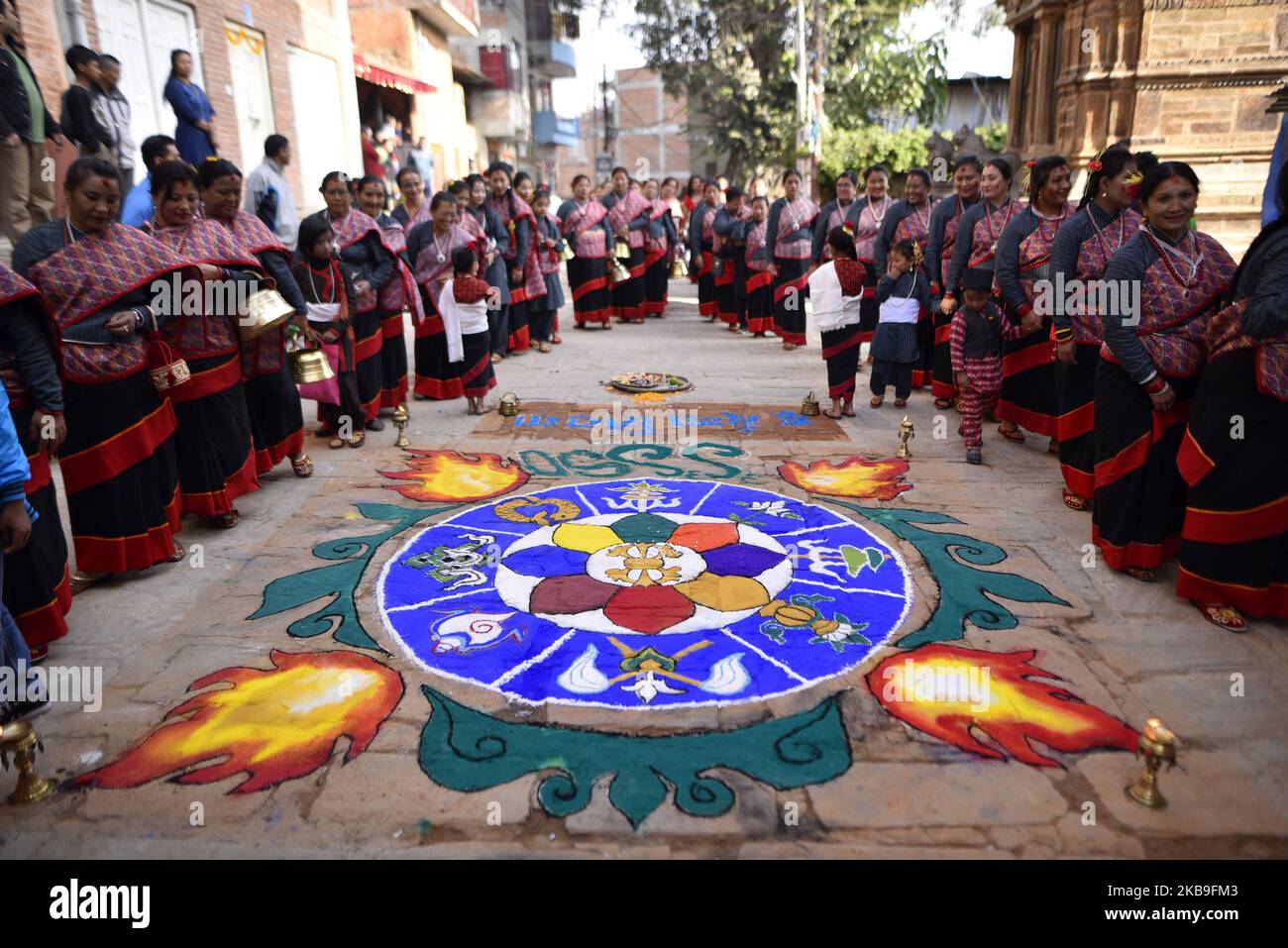 Le peuple Newari participe à la parade de Nhu Dan (le nouvel an de Nhu ...