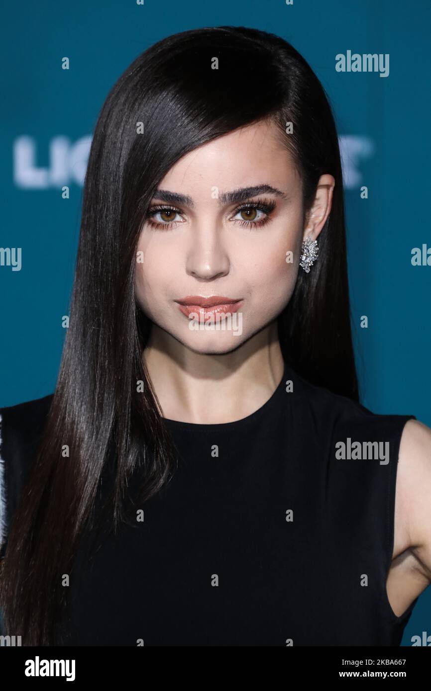 Portant christopher kane Banque de photographies et d’images à haute ...