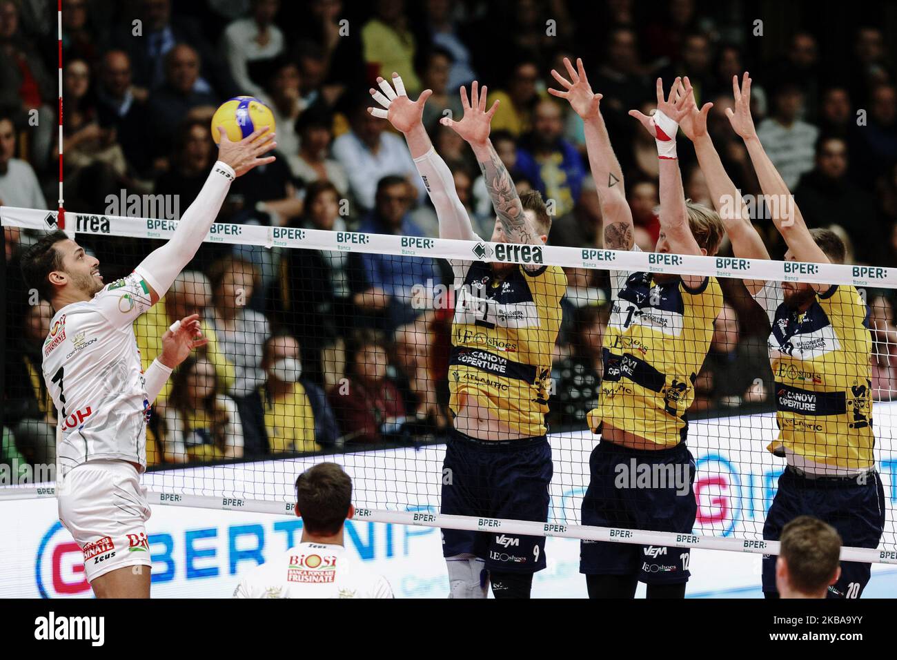 Zaytsev ivan et holt maxwell philip Banque de photographies et d’images ...