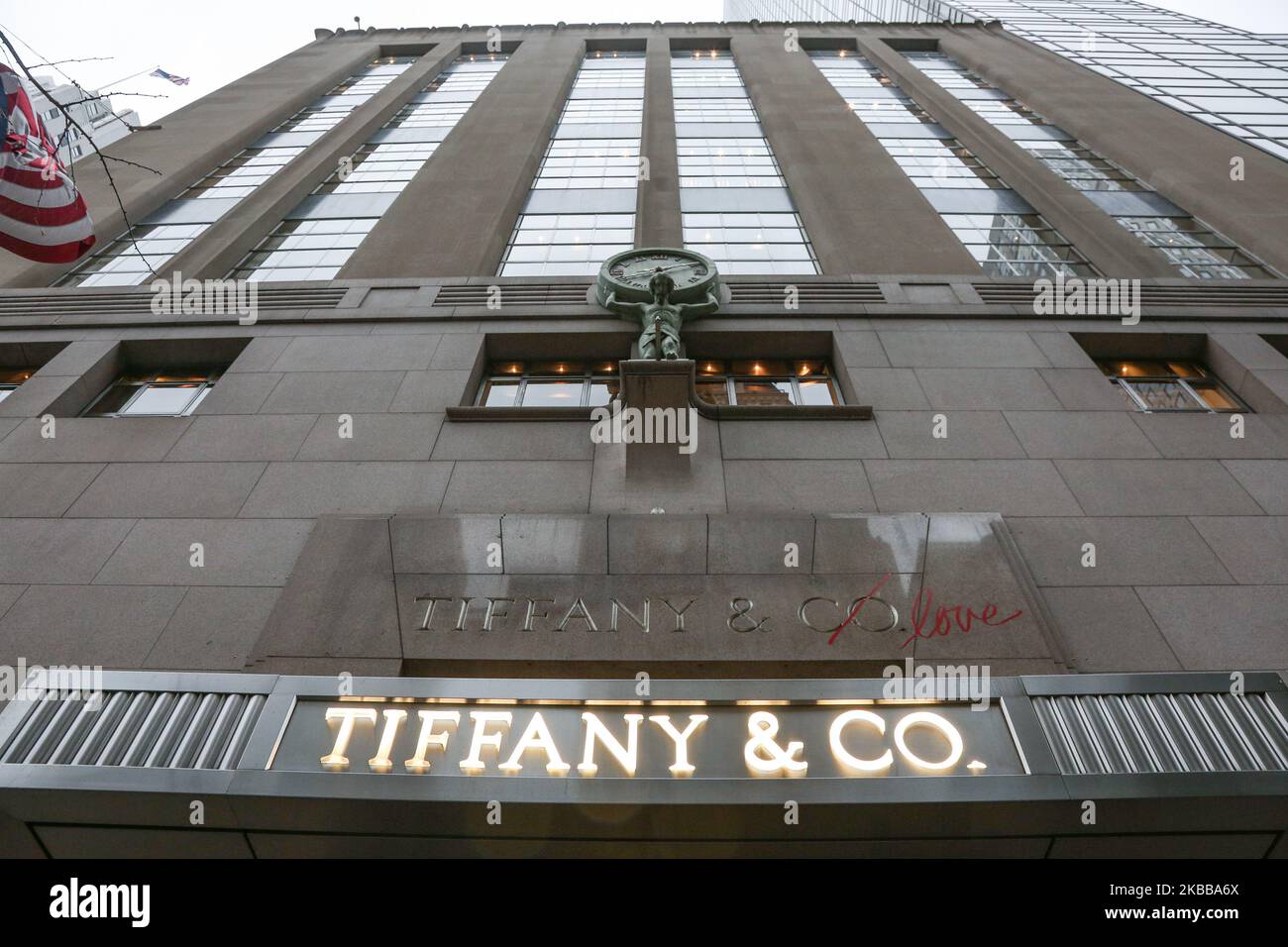 Tiffany & Co. Ou le magasin phare de Tiffany à la 5th Ave à New York ...