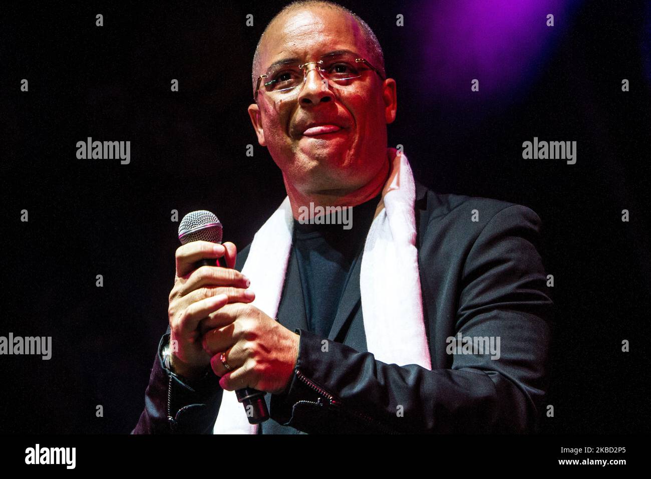 Spectacle isaac delgado Banque de photographies et d’images à haute ...