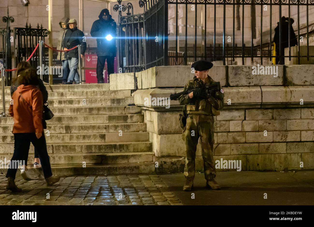 Opération sentinelle à paris Banque de photographies et d’images à ...