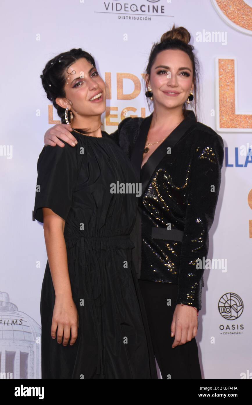 Nicolasa Ortiz Monasterio et Regina Blandon, posent pour des photos ...