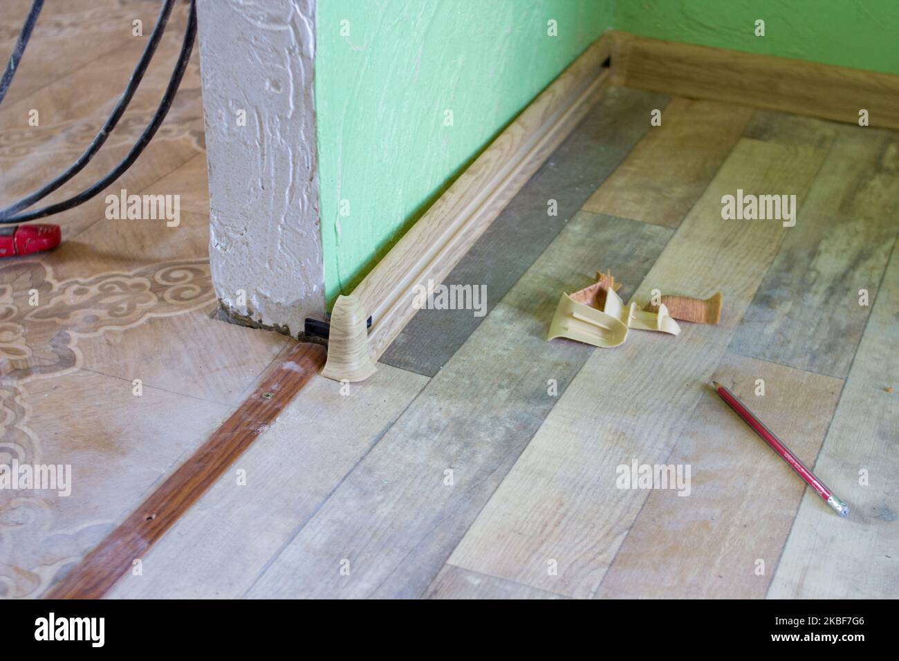 Moulures plinthes Banque de photographies et d’images à haute ...