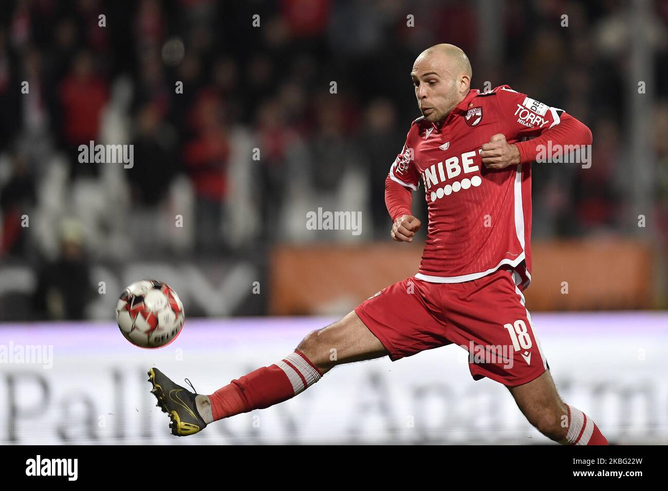 Slavko perovic du dinamo bucarest Banque de photographies et d’images à ...