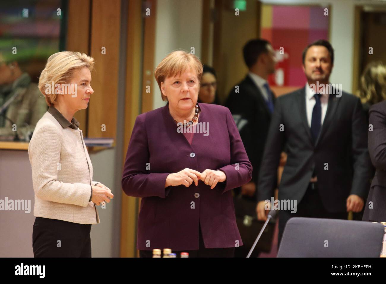 Ursula von der leyen angela Banque de photographies et d’images à haute ...