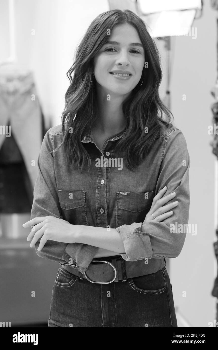 Sandra blanc Banque de photographies et d’images à haute résolution - Alamy