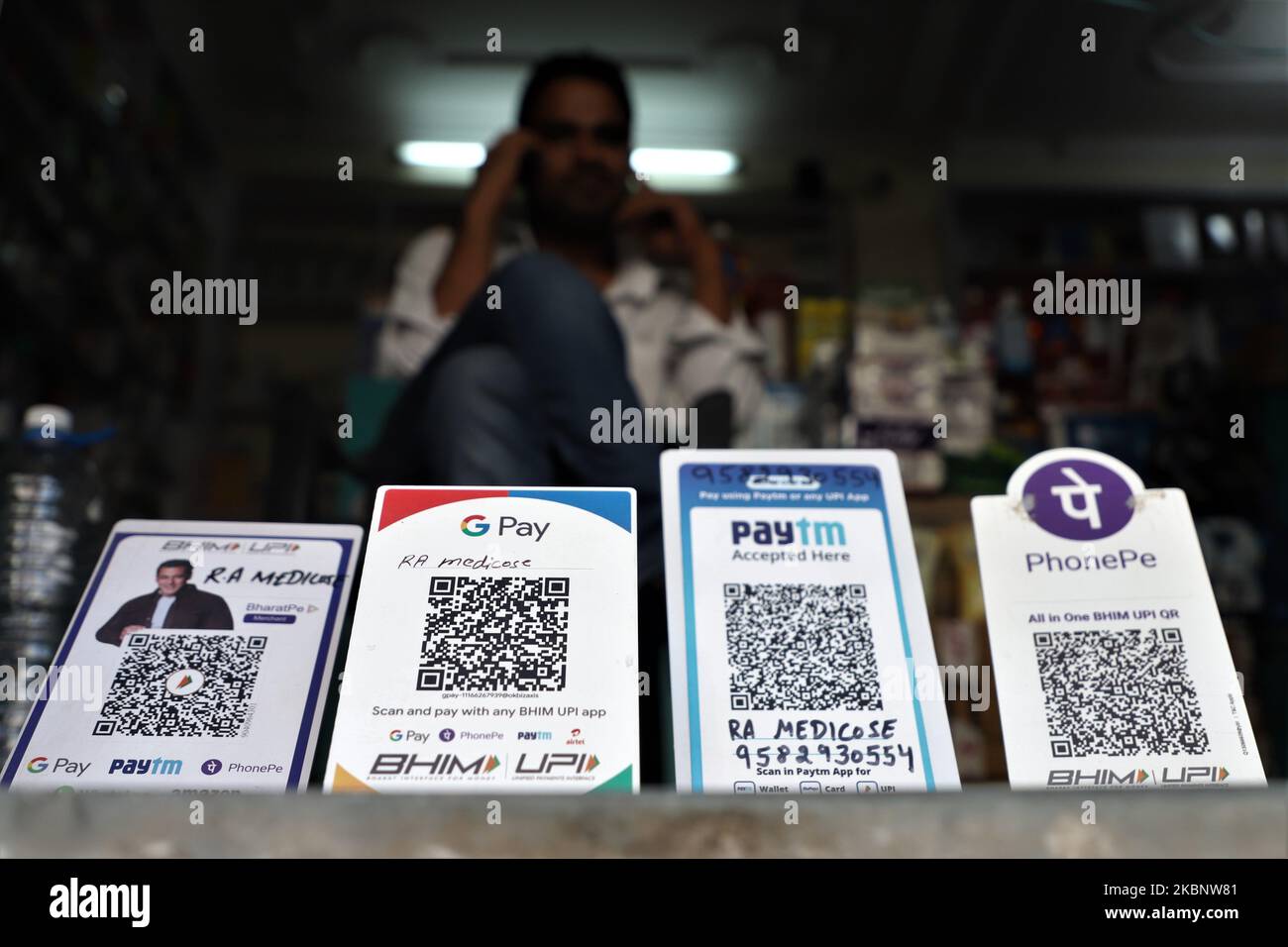 Codes qr paytm Banque de photographies et d’images à haute résolution ...