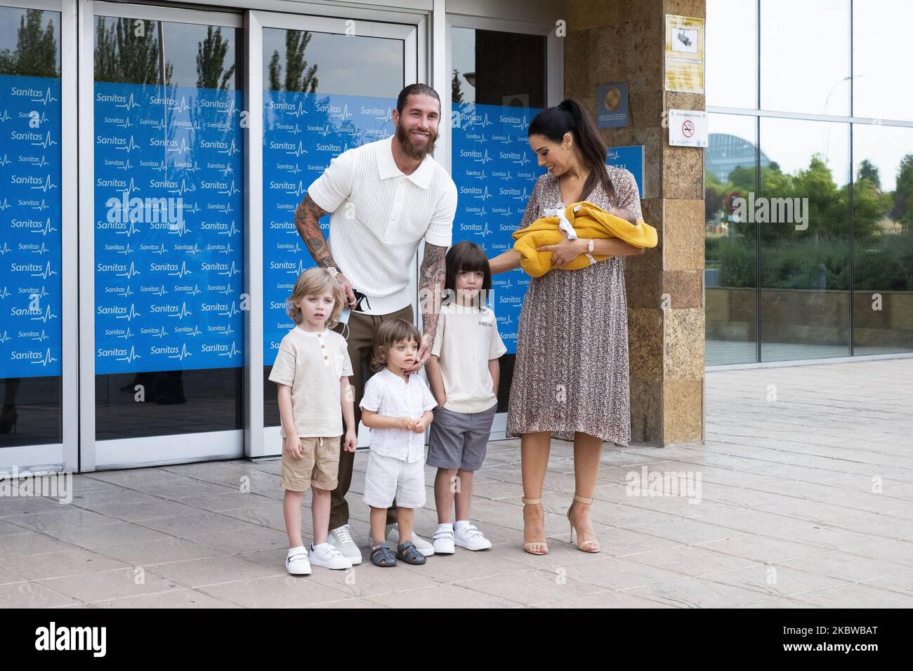 Le joueur du Real Madrid Sergio Ramos et son épouse Pilar Rubio ...