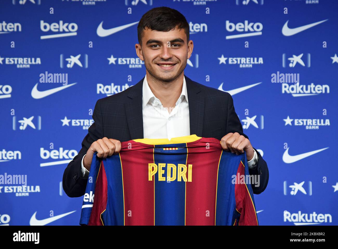 Nouveau joueur du fc barcelone pedro gonzalez lopez Banque de ...