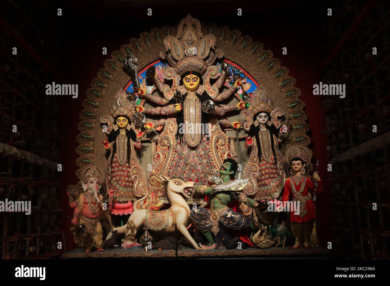 Durga puja pandals durga idol kolkata Banque de photographies et d ...