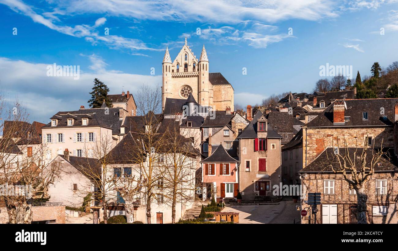 L'église Saint-Sour à Terrasson Lavilledieu en Dordogne, en Nouvelle ...
