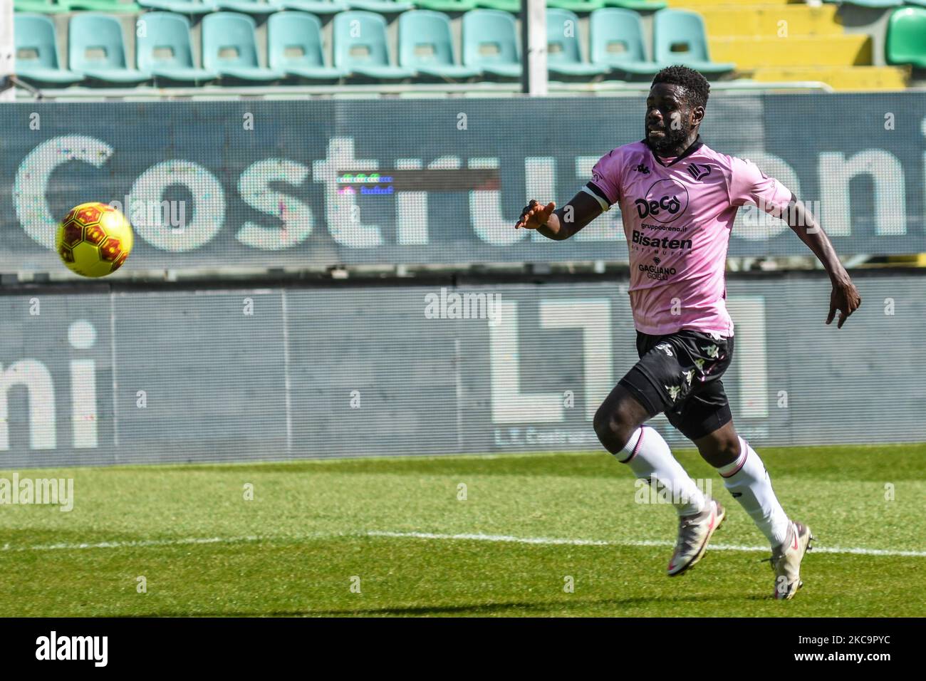 Mamadou Kanoute pendant le match de la série C entre le FC de Palerme ...
