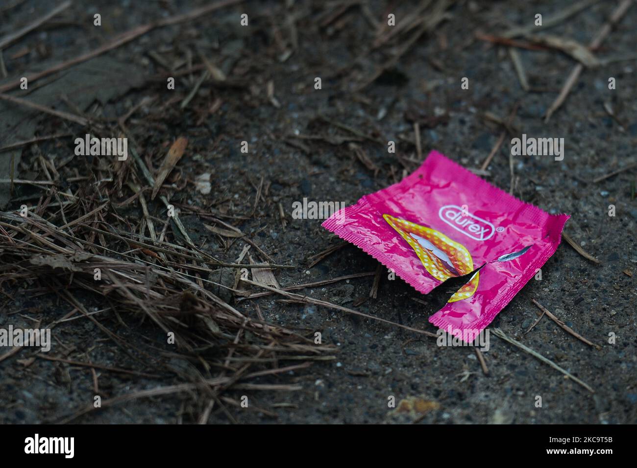 Durex condom Banque de photographies et d’images à haute résolution - Alamy