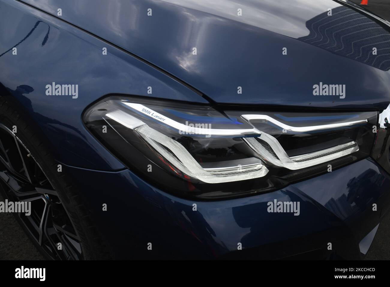 La nouvelle BMW ''The New 5'' Type BMW 520i M Sport montre l'excellence ...