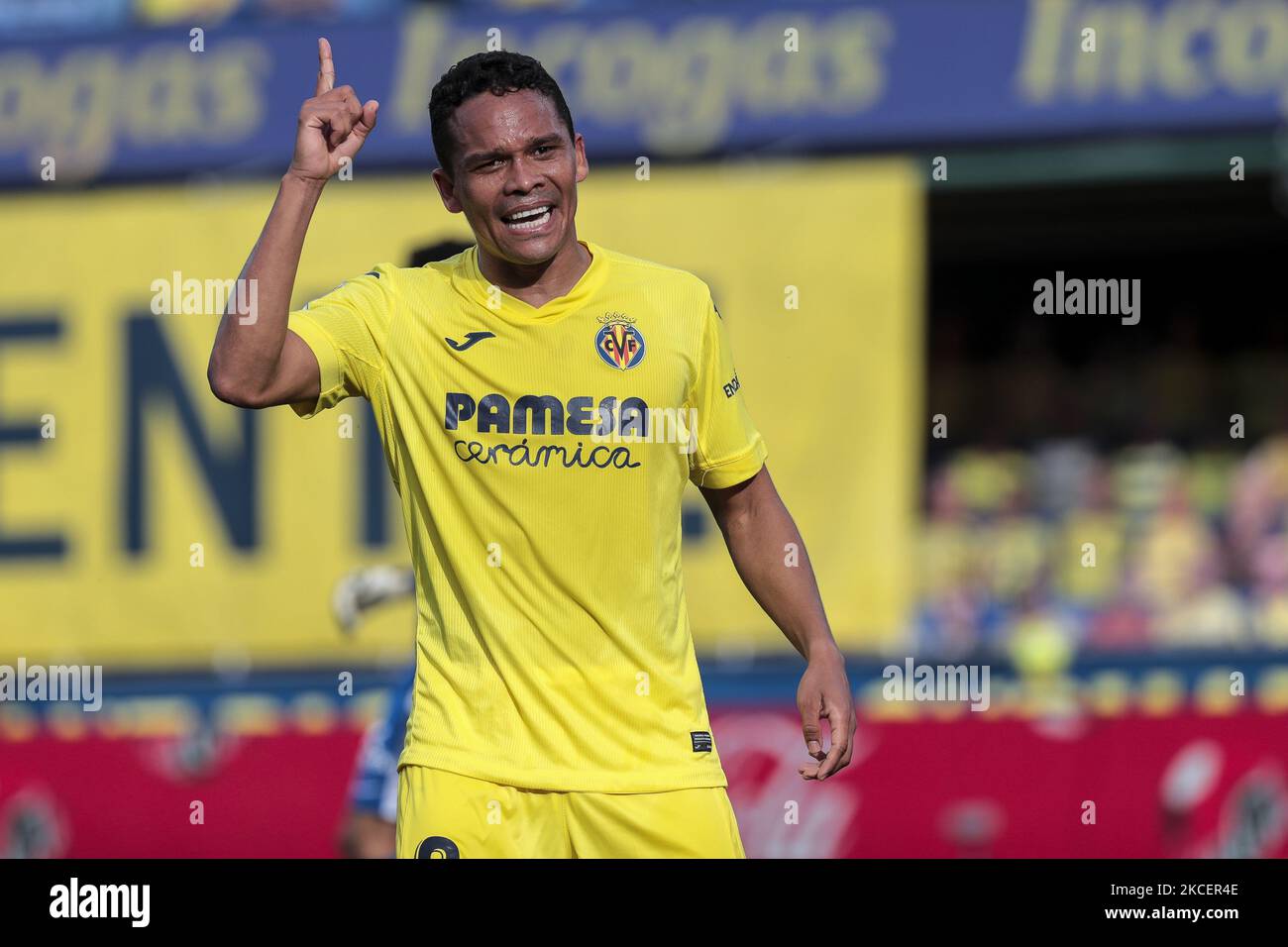 Carlos Bacca de Villarreal célèbre après avoir marquant le but 1-0 lors ...