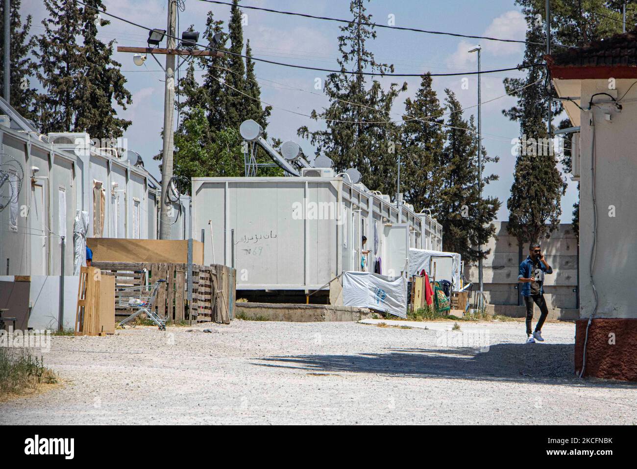 La Grèce construit de nouveaux murs en béton autour des camps de ...