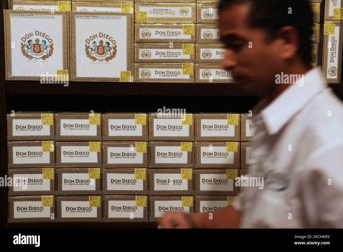 Long filler cigars Banque de photographies et d’images à haute ...