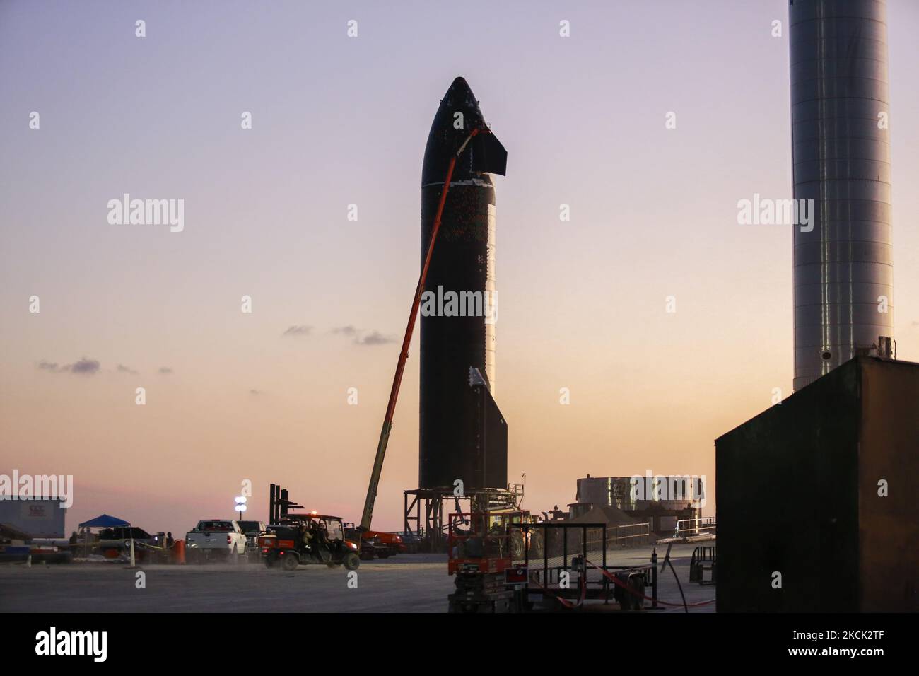 Le plus grand vaisseau spatial Banque de photographies et d’images à ...