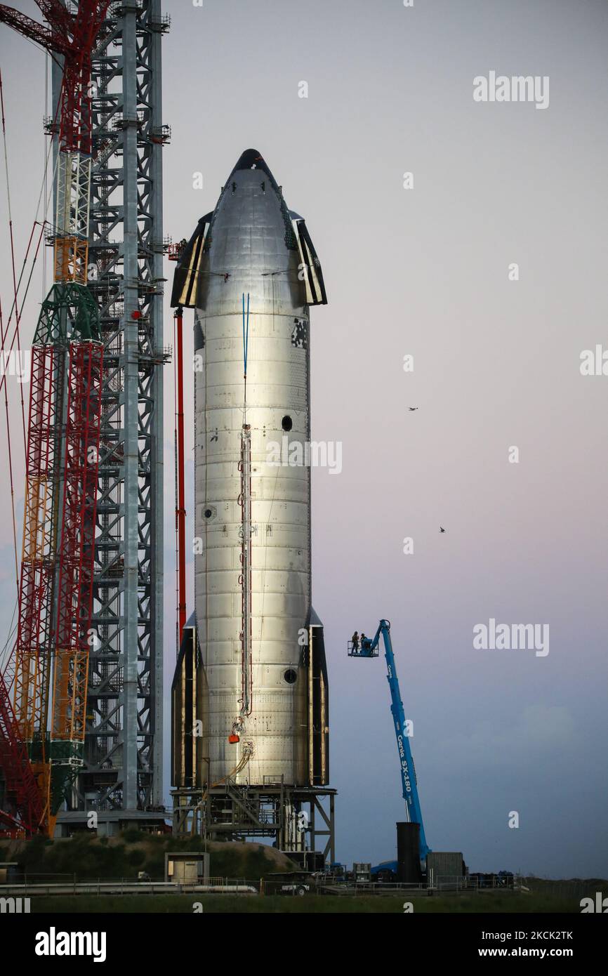 Le plus grand vaisseau spatial Banque de photographies et d’images à ...