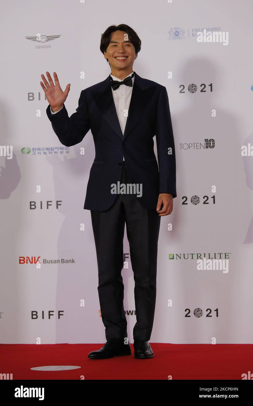 L'acteur Kim Tae Hun pose pour la cérémonie d'ouverture du mur de ...