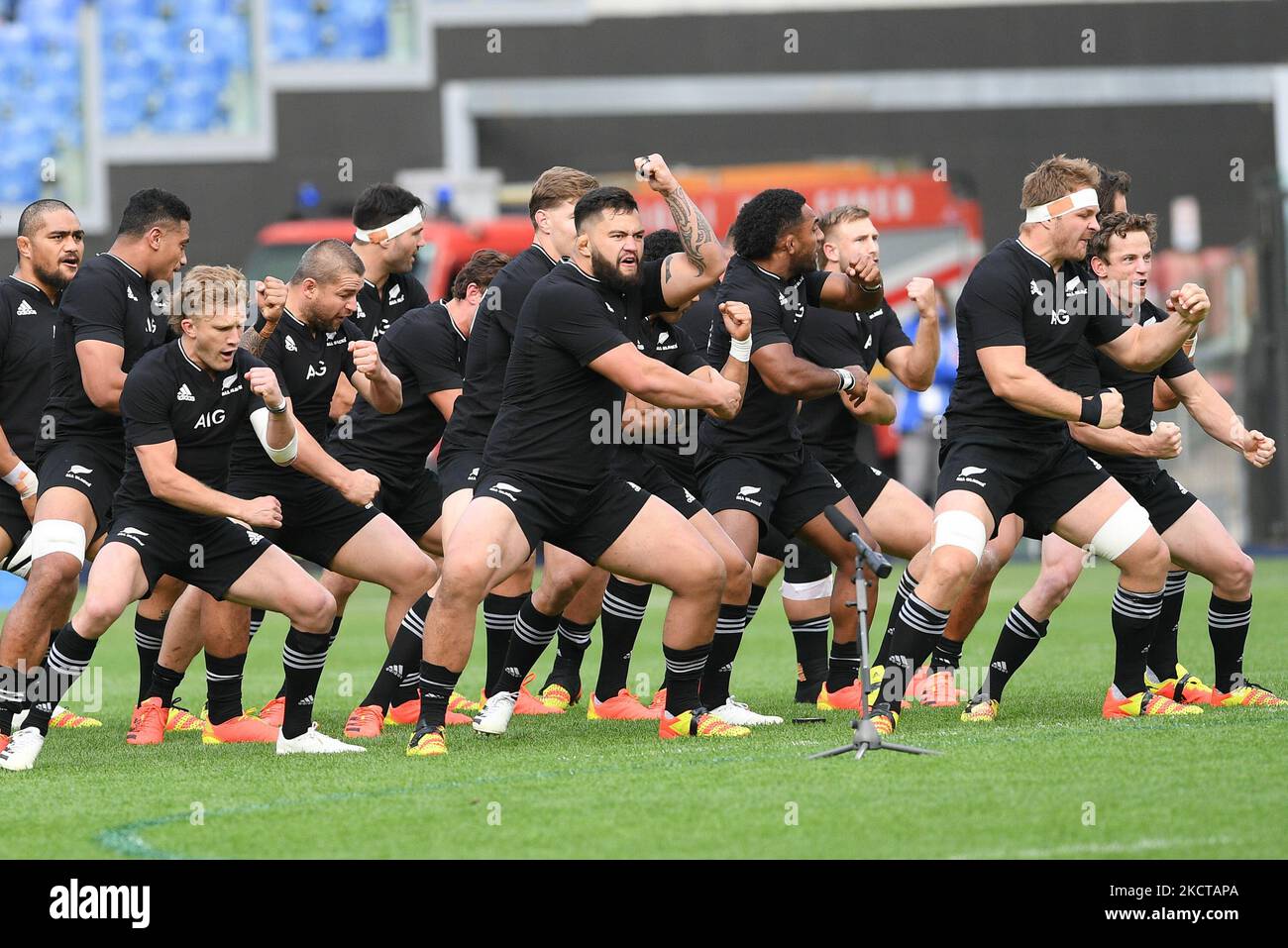 Les All Blacks exécutent le Haka pendant le match de la série des Nations d'automne 2021 entre l ...