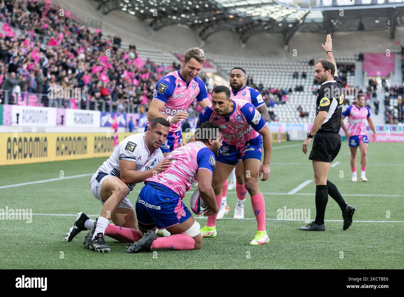 Ryan Chapuis, de Stade Francais, a fait un essai lors du match Top 14 ...