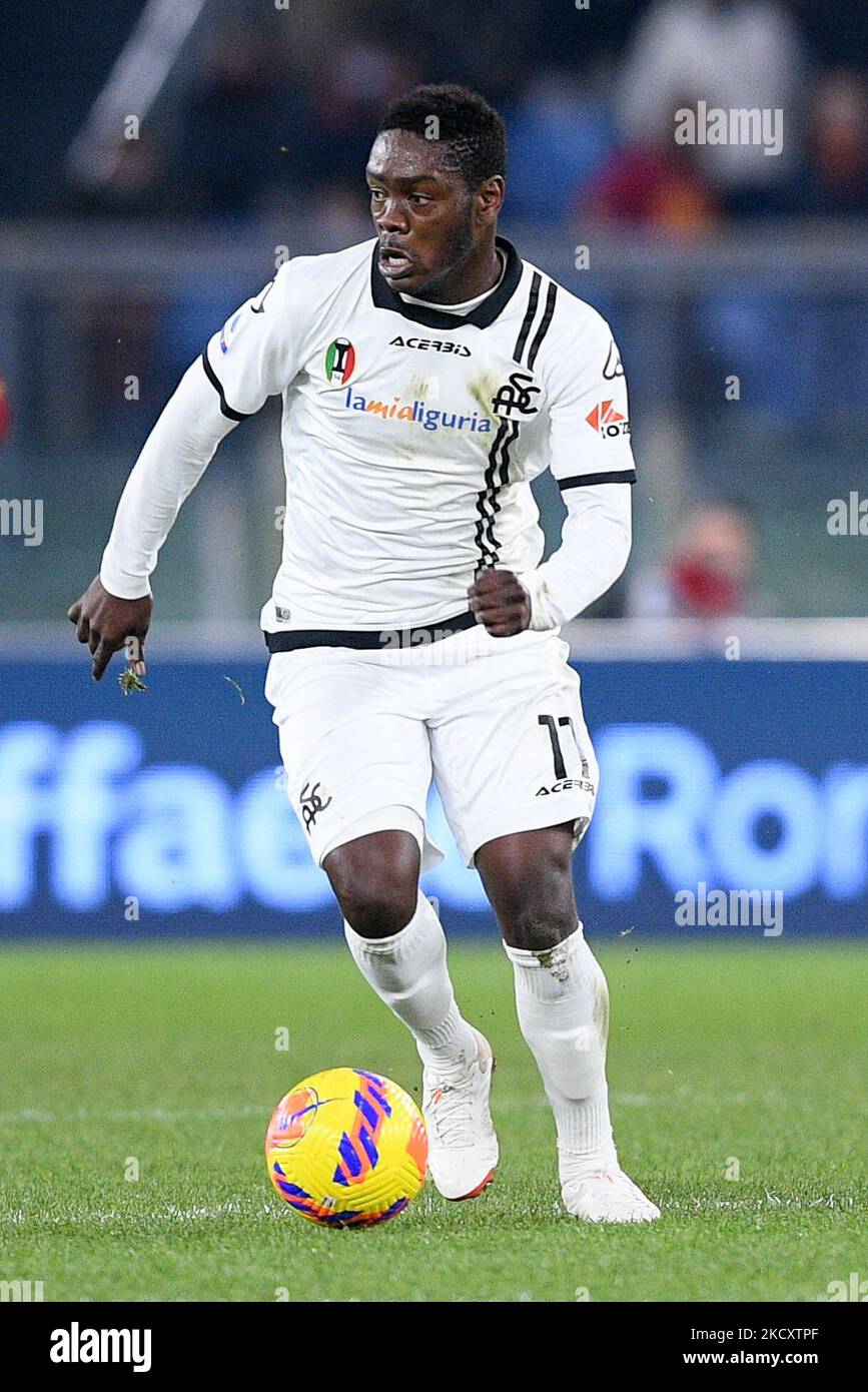 Emmanuel Gyasi de Spezia Calcio pendant la série Un match entre AS Roma ...